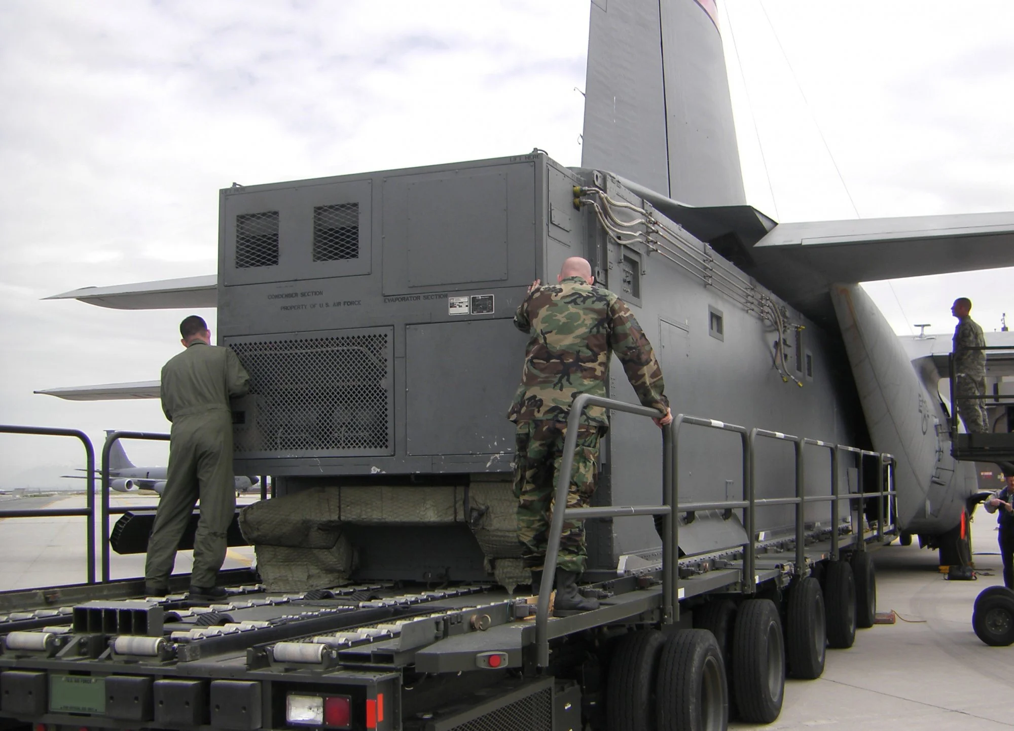 Dragon Shield -kontti (SIGINT, ELINT, COMINT, IMINT) | Maanpuolustus.net Dragon Shield -kontti (SIGINT, ELINT, COMINT, IMINT) | Maanpuolustus.net